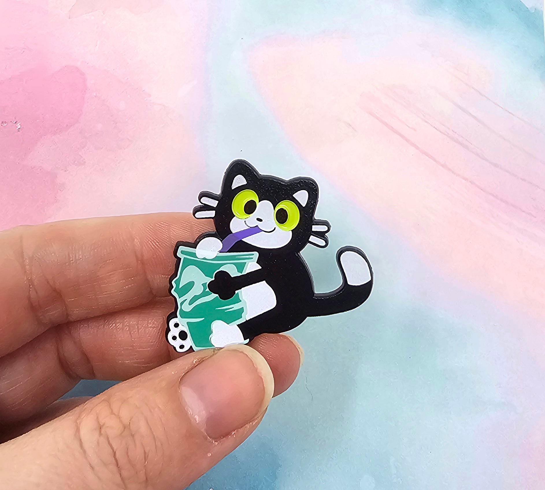 Big Sip Kitty 1.5" Dyed Enamel Pin – Club Scragster